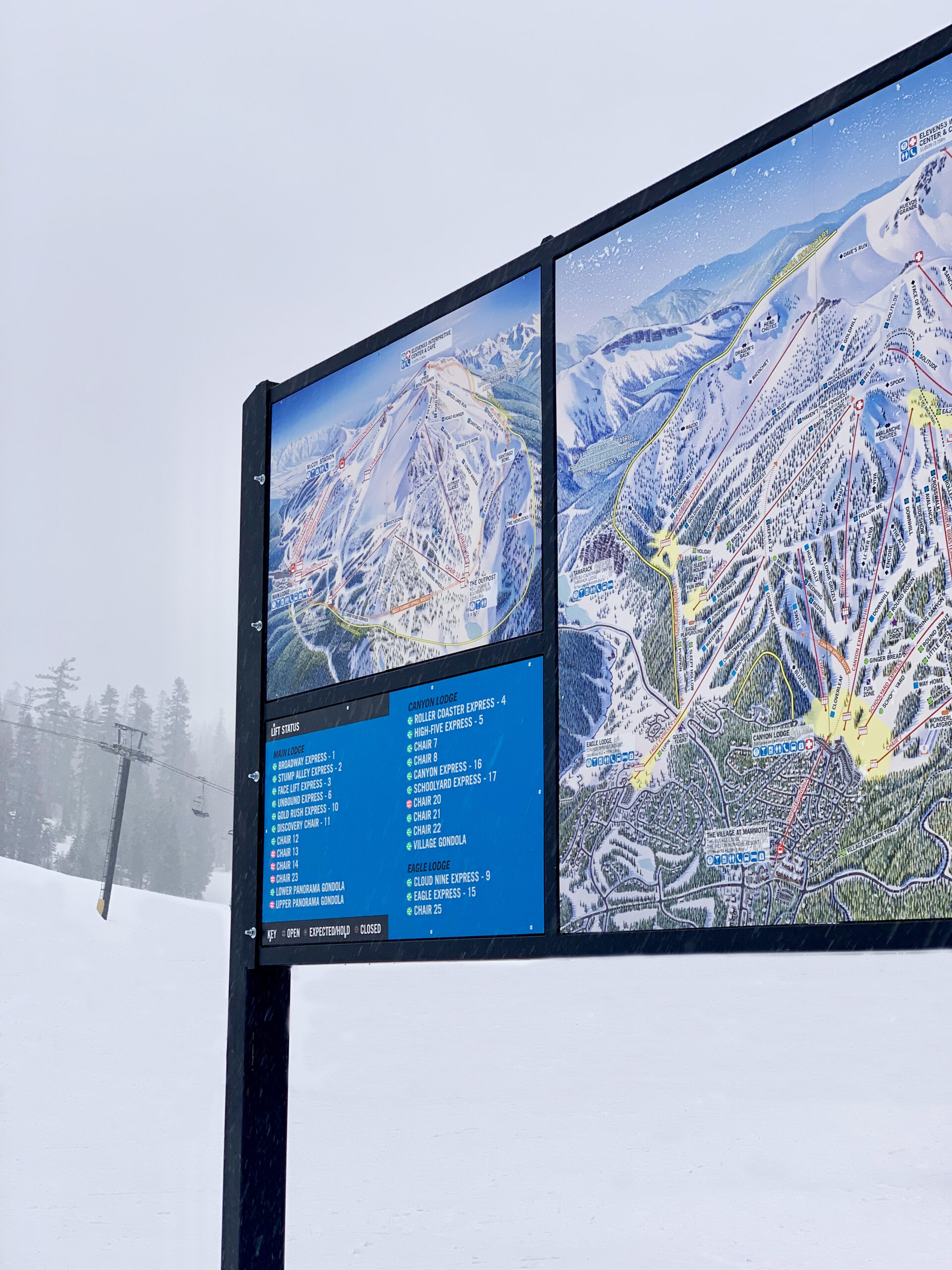 Skier Information Super-Sign – Lumiplan North America, Inc.